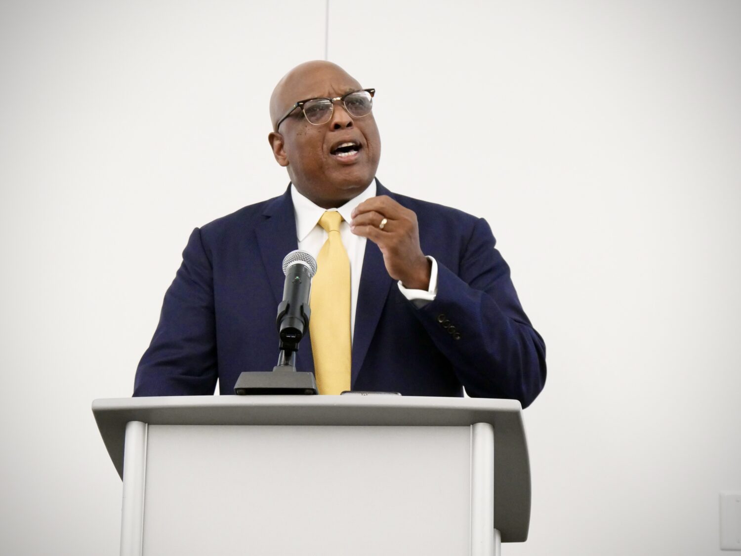Judge Robert Rigsby '86 Urges Incoming JD Students to 'Change the World ...